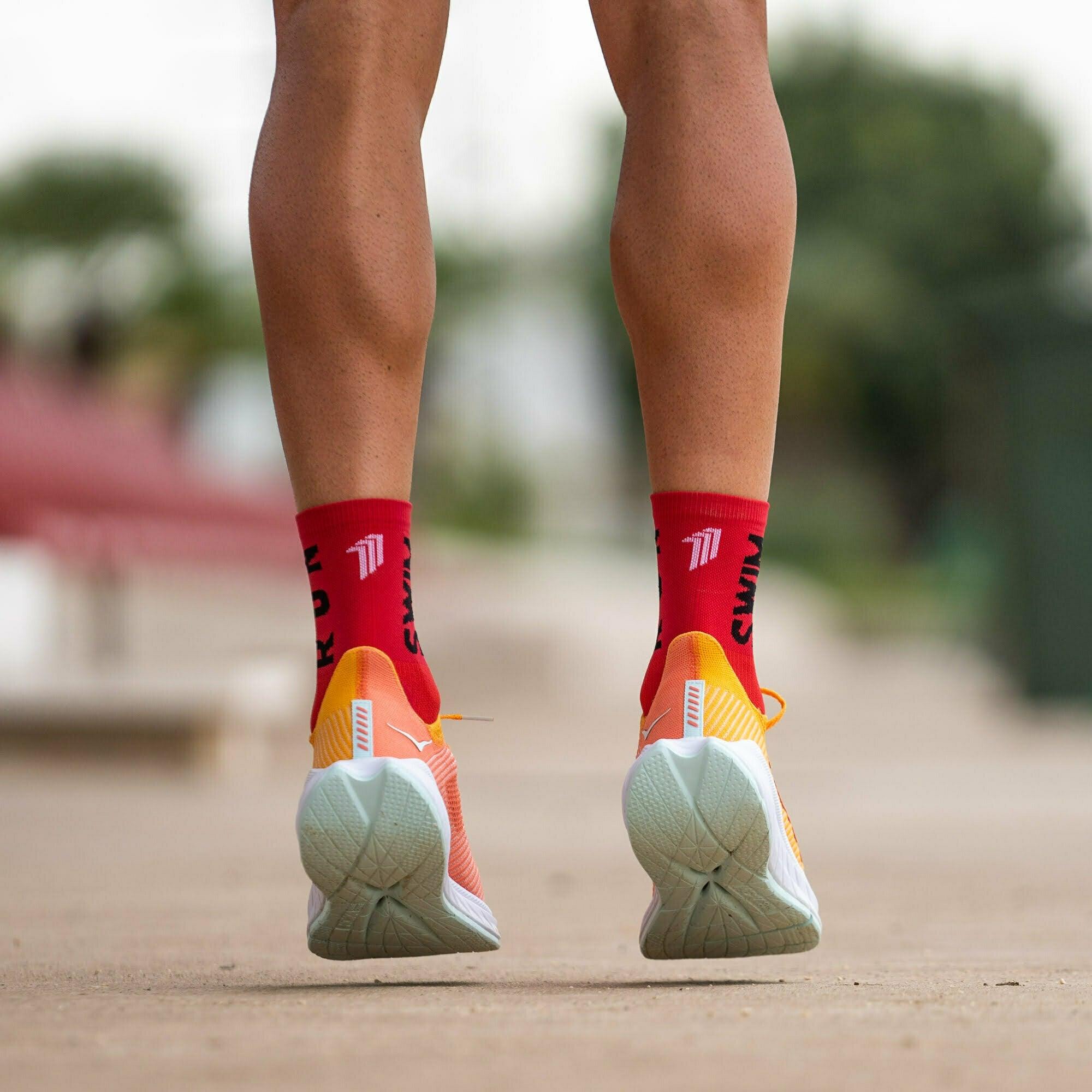 Sporcks SBR Red Triathlon Socks Sporcks Cam2
